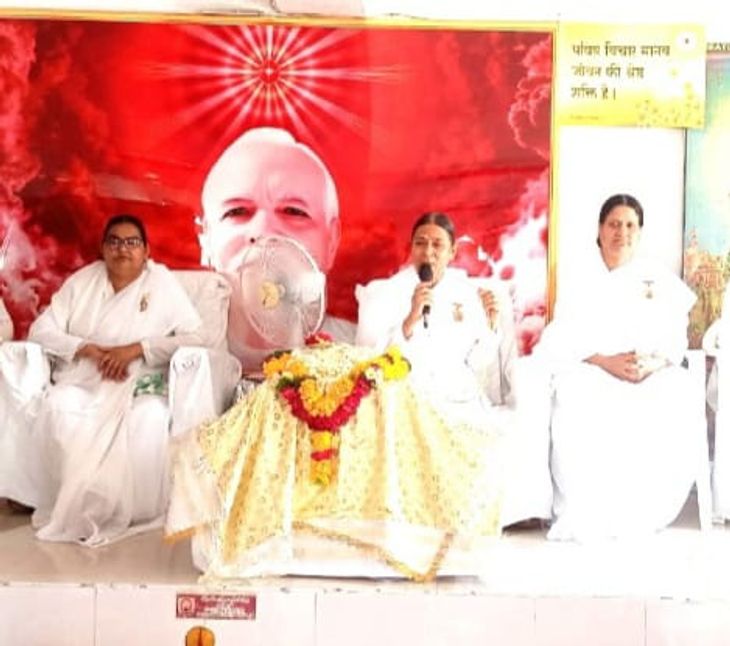 After 100 years of penance, Shiva and Parvati met. | 100 वर्ष की तपस्या ...