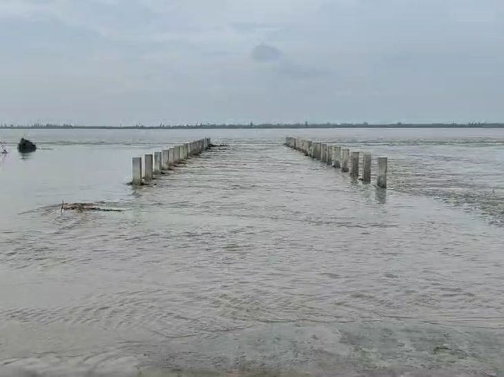 The water level of Sharda river is rising in Lakhimpur