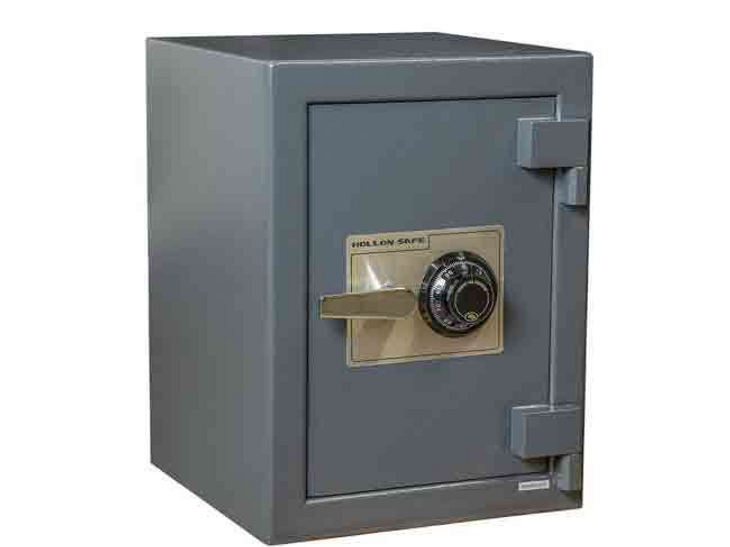 In Agra, a thief stole the cash locker of a warehouse company, the ...