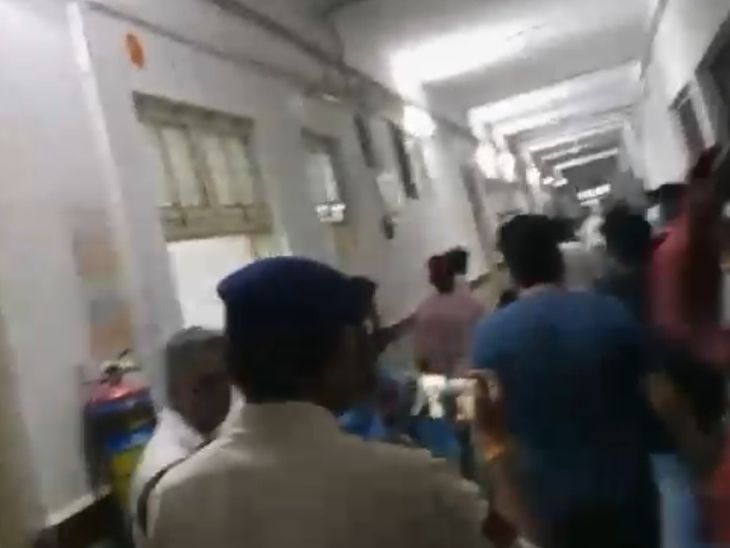 There was a fight between two parties in civil hospital | सिविल अस्पताल ...