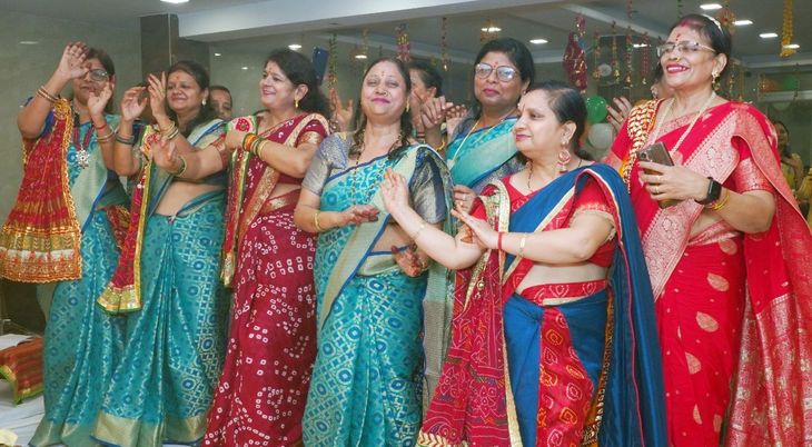 Jhoolan festival of Jeen Mata celebrated in Sakchi Bazaar Shiva temple ...