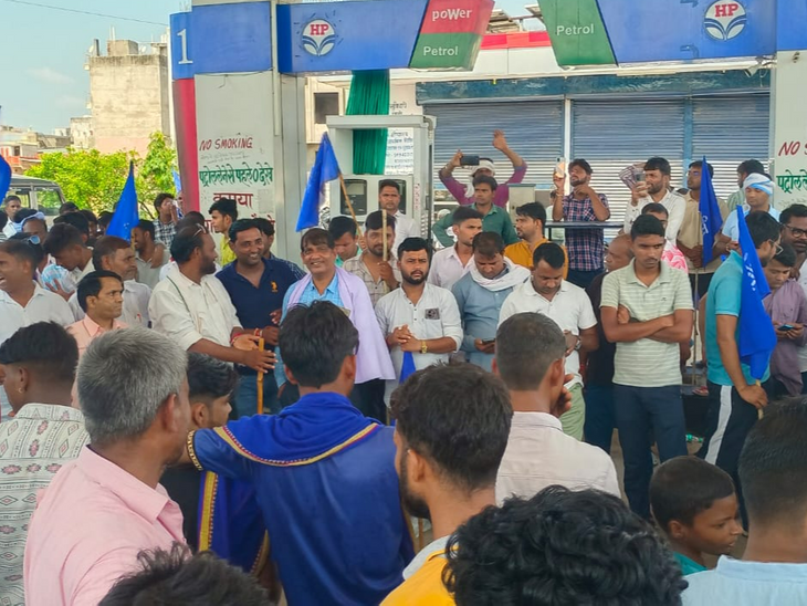 Opposition to the decision regarding SC-ST reservation | SC-ST आरक्षण ...