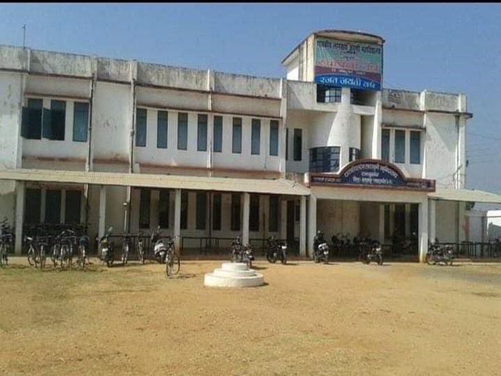 Chhattisgarh FIR against the principal of Ramanujganj College ...