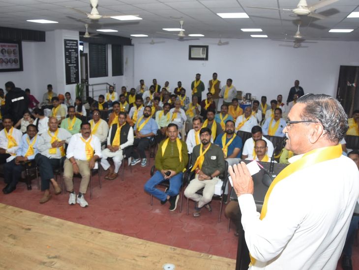 Dharnidhar Balaram Jayanti was celebrated in Bhopal | भोपाल में मनाई गई ...