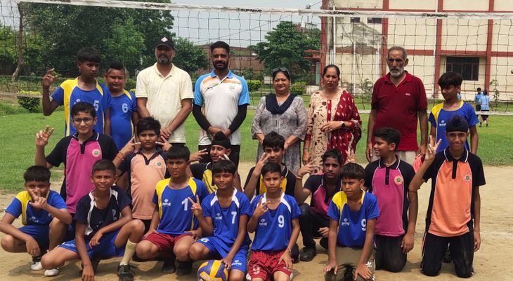 Government Senior Secondary School Talhan became the winner in ...