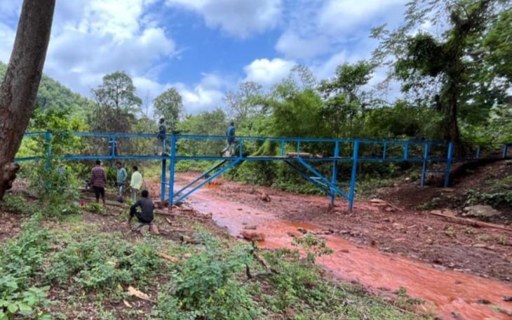Bridge built on the Red River, people of Loha are easily going to ...