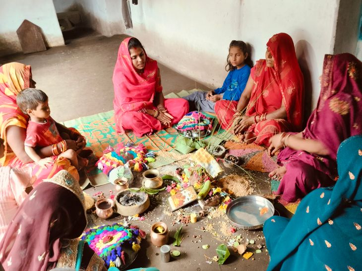 Women kept the fast of Halashti for the longevity of their children ...