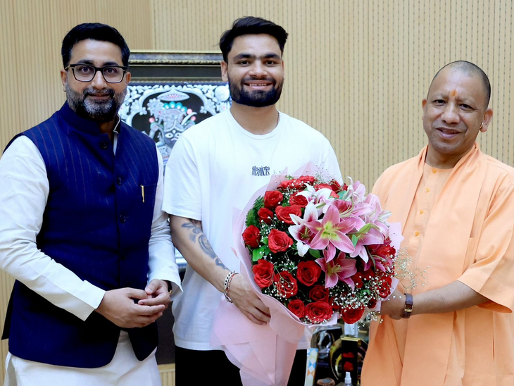 Noida Kings won the toss and decided to bowl Gorakhpur Lions has a slow ...