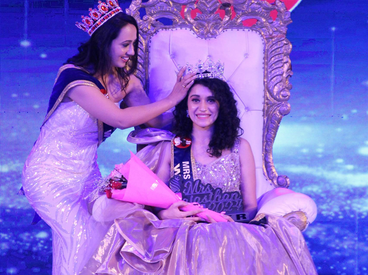 Saloni Verma won the title of Mrs Rajasthan | सलोनी वर्मा ने अपने नाम किया मिसेज राजस्थान का ...