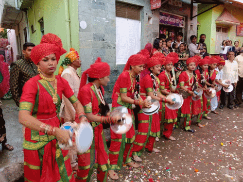 Procession taken out on Bhadwa Beej in Pratapgarh | प्रतापगढ़ में भादवा ...