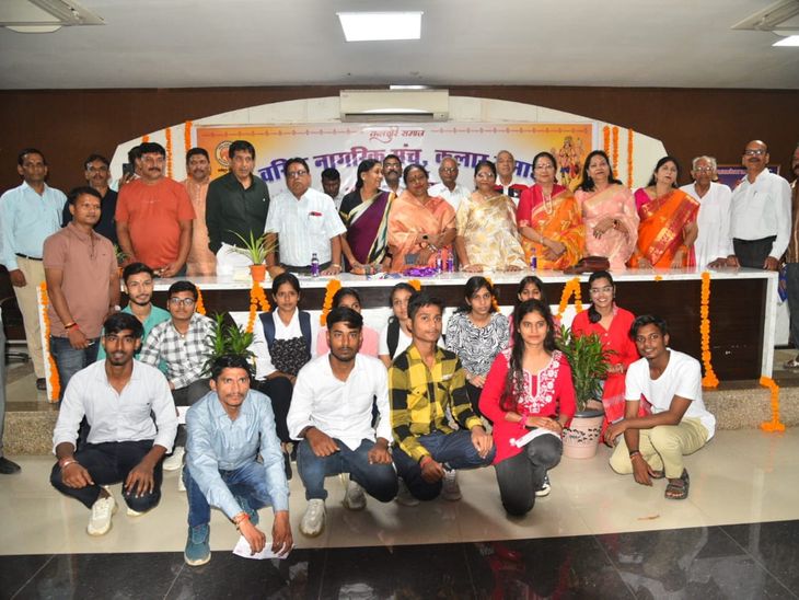 'Talent-welcome' ceremony of Kalachuri Kalar Samaj
