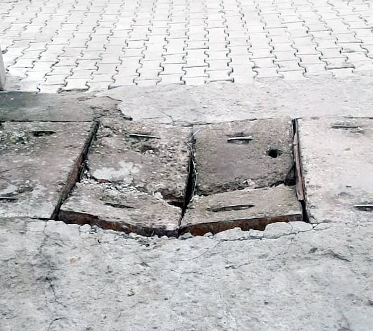 The electricity meter boxes on the poles at the main intersections are ...