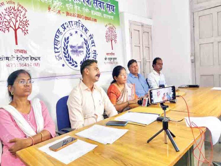 Jhasa also warned of agitation, will work wearing black badge from ...