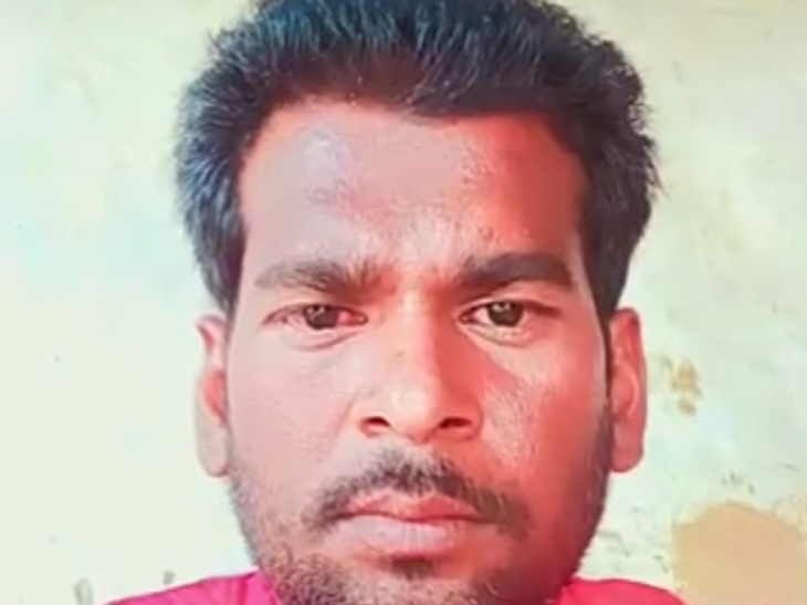 A young man missing for a month was found hanging from a tree | पेड़ पर ...