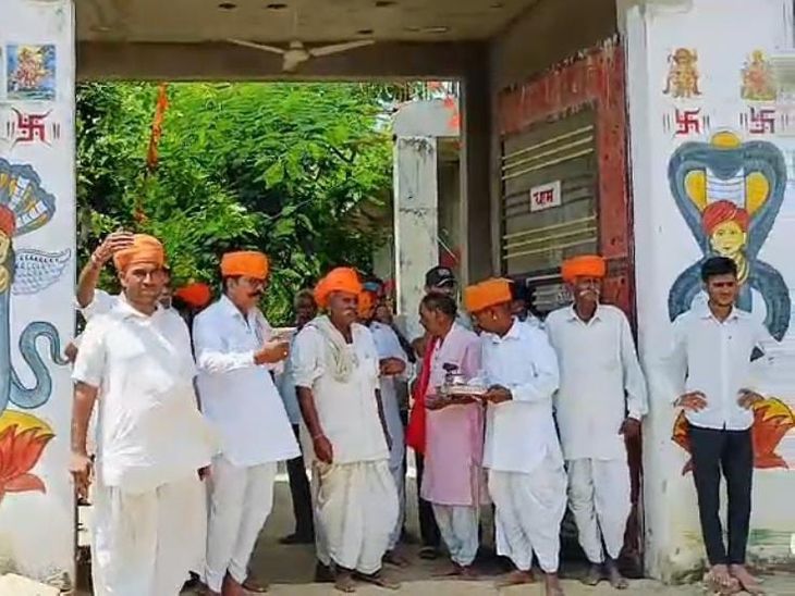 Fair at Pabuji Rathore Temple | पाबूजी राठौड़ मंदिर में मेला: बड़ी ...