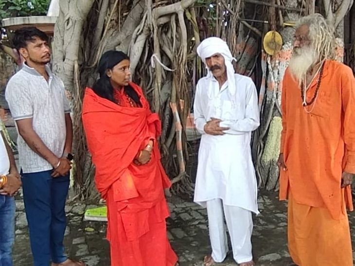 Mahant of Niranjani Anand Akhara reached Rataul Pavan Dham temple
