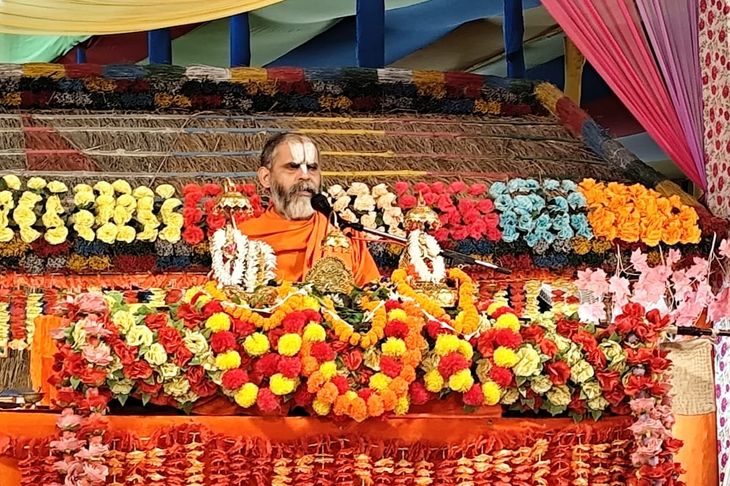 Lord Krishna is the symbol of affection: Jiyar Swami | स्नेह के प्रतीक ...