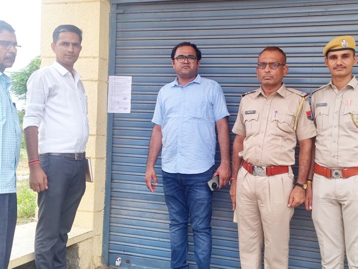 Action taken against quacks in Raniwada | रानीवाड़ा में नीम हकीम के ...