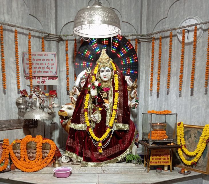 Sharadiya Navratri from 3rd in Mata Vaishno Devi temple