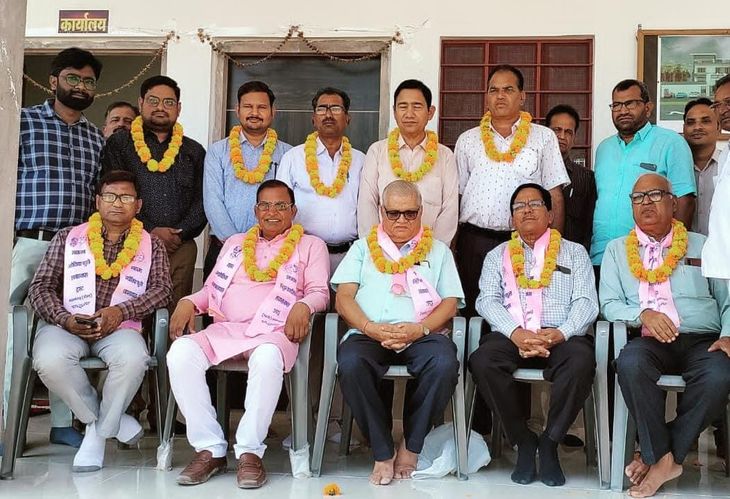 Singodia became president and Chunwal became general secretary ...