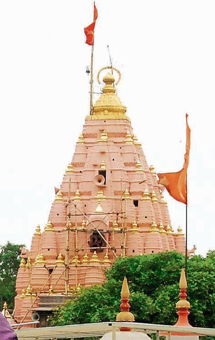Regular devotees of Mahakal said- open gate number 4 | महाकाल के नियमित ...