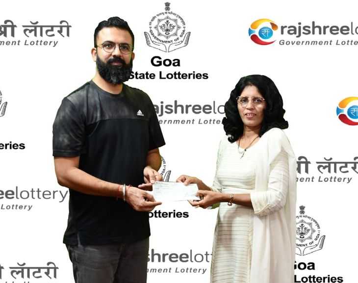 Rajshri lottery winner honored | राजश्री लॉटरी के विजेता को किया ...