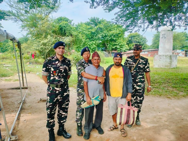 DIG of Siliguri did a surprise inspection of Dighalbank Camp ...