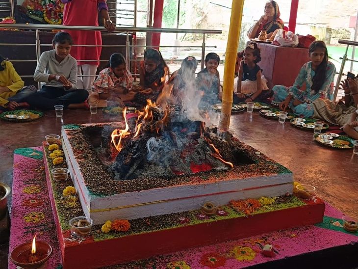Crowds of devotees gathered at Shri Chhin Mata Mastika Temple | श्री ...