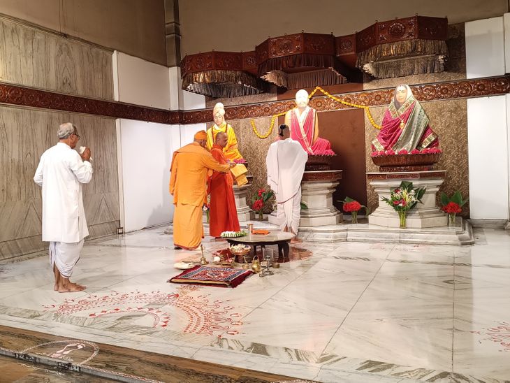 Durga Puja celebrated in Lucknow's Shri Ramakrishna Math | लखनऊ श्री ...