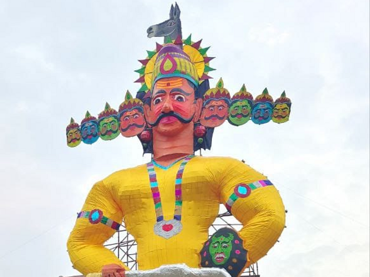 101 feet tall Ravana will be burnt at Dussehra ground today | दशहरा ...