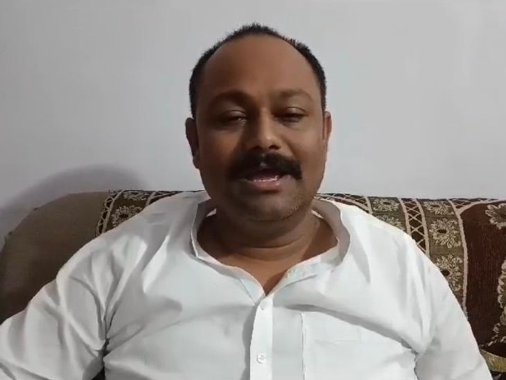 SP MP in support of BJP MLA Yogesh Verma