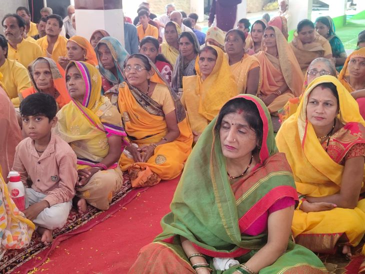 The story of devotees Dhruva and Prahlad is narrated in Shrimad Bhagwat ...