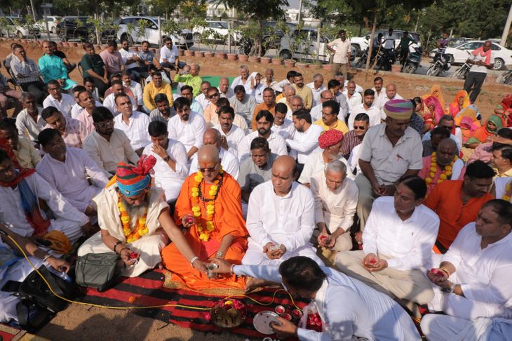 Dharma Dhwaj was established for Hanuman Katha, Pandit Dhirendra ...