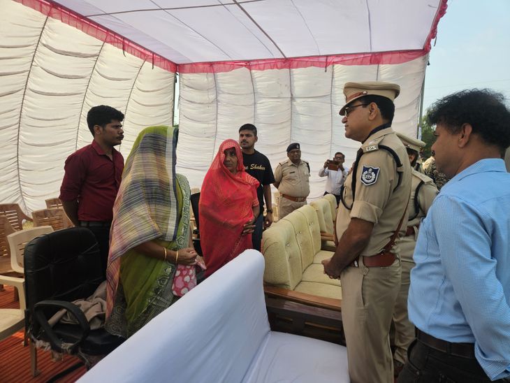 Martyr's Day celebrated in Datia | दतिया में मनाया गया शहीद दिवस: SAF बटालियन ग्राउंड में ...