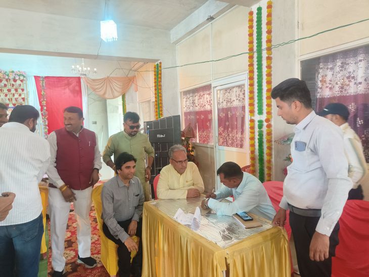 Meena community organized a camp | मीणा समाज ने शिविर लगाया ...