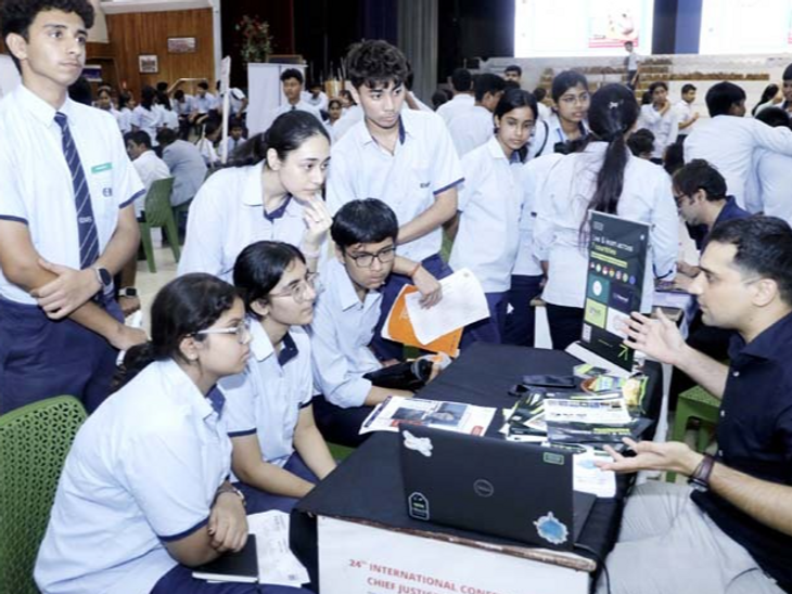 Lucknow - CMS - University Fair - Information given about career ...
