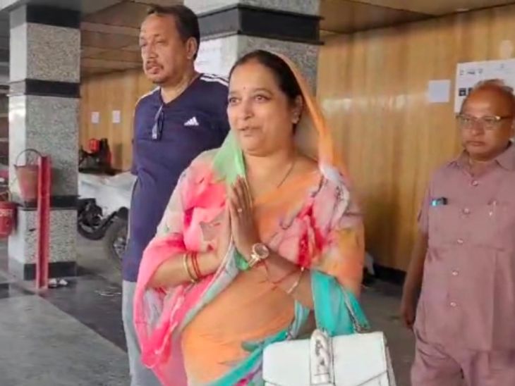 Bansdih MLA took a jibe at Akhilesh Yadav's tweet | अखिलेश यादव के ...