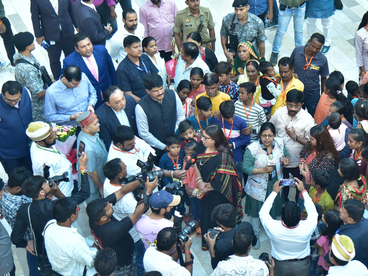 Fun and frolic with slum children in Lucknow