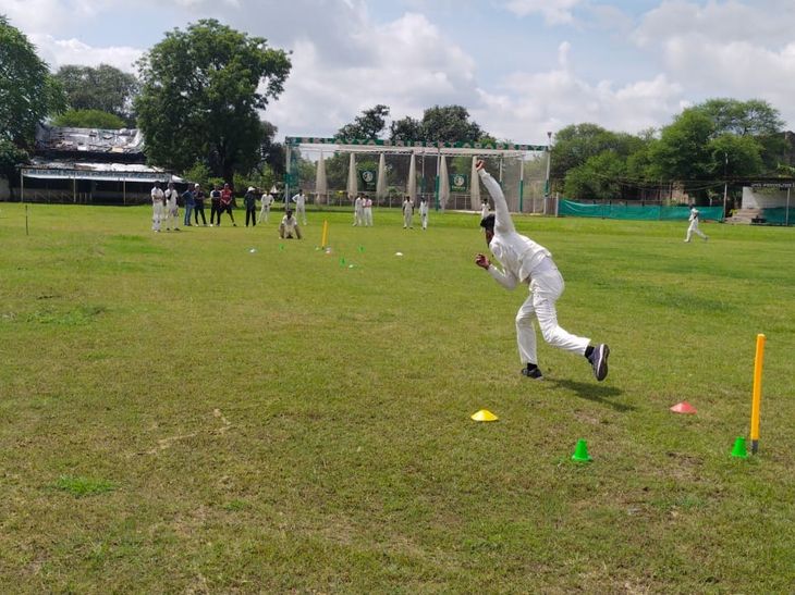 Formation of 15 member district level cricket team