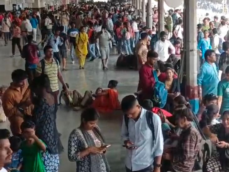 Diwali Chhath Puja reservation of many trains stopped Maximum crowd ...