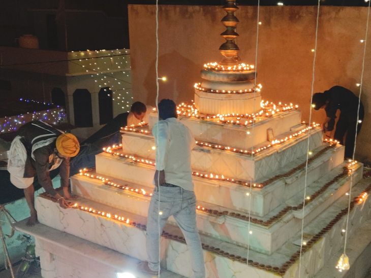 Devotees lit 2100 lamps in the temple premises and worshipped the ...
