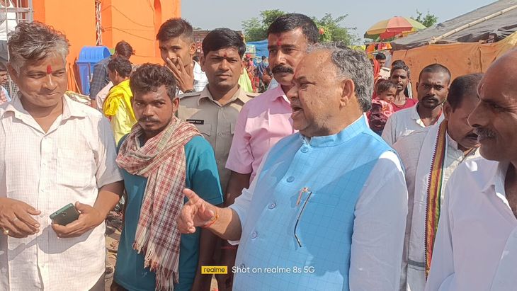 Former minister Ram Narayan Mandal became aware of the problems of ...