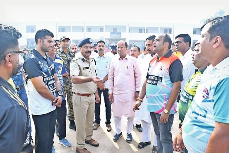 Bhatner Premier League begins with the pledge of de-addiction, 250 ...