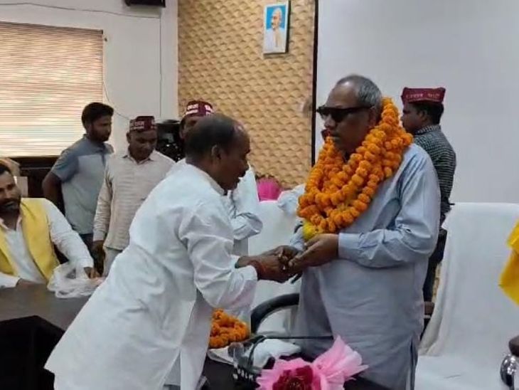 Slogans of Nishad Party Zindabad were raised in Vikas Bhavan