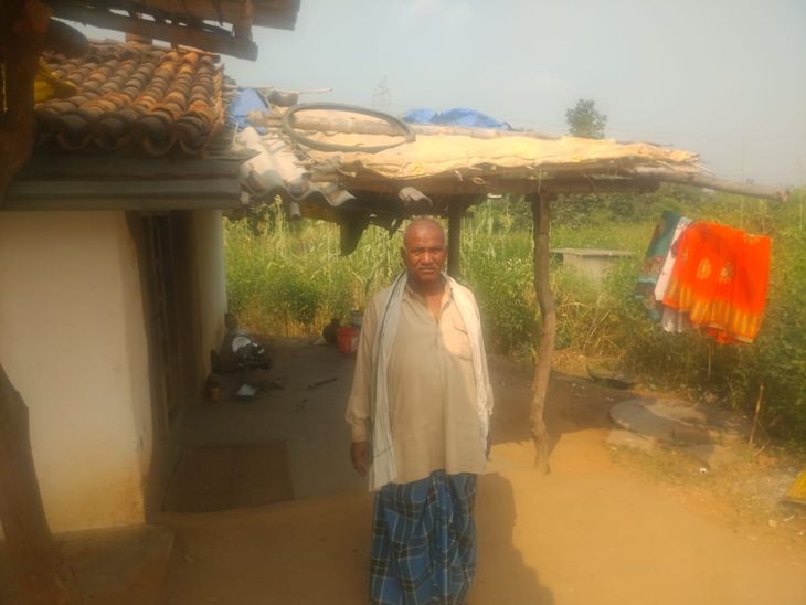 Pension stopped in Babhani by showing living person as dead | बभनी में ...