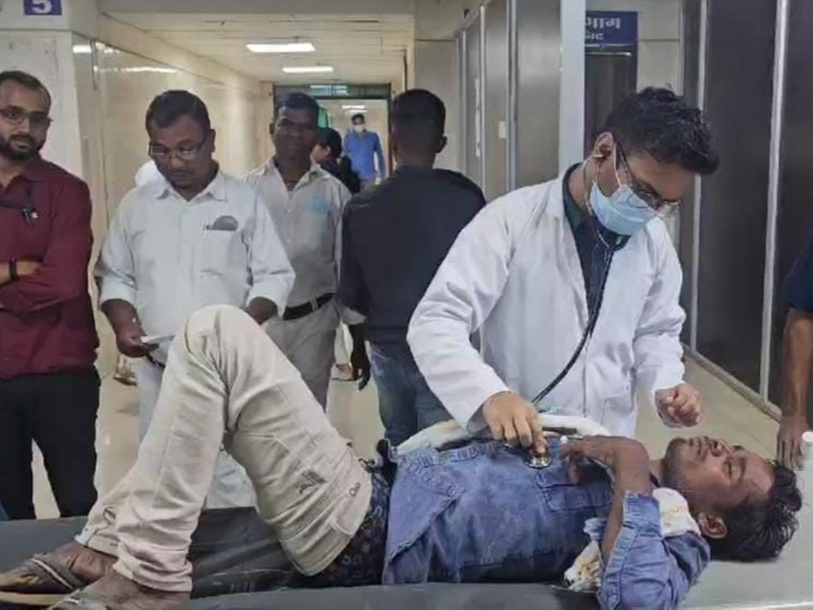 Chhattisgarh Jagdalpur Leakage of toilet water in OPD of medical ...