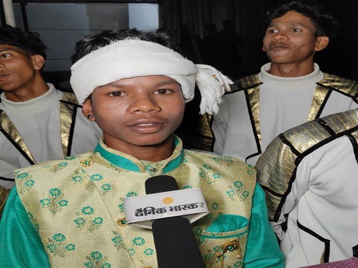 Sahdev, his childhood sweetheart, wants to learn Mallakhamb | मलखंभ ...