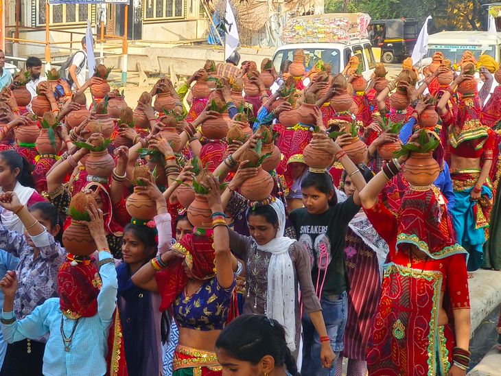 Installation of the idol of Shiva family in Ganeshwar | गणेश्वर में शिव ...