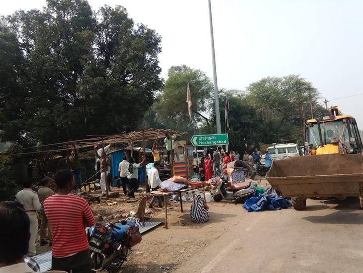 Encroachment removed on complaint of immoral activity and selling of ...