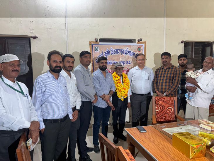 Farewell given to Agriculture Officer Gangele on his retirement ...